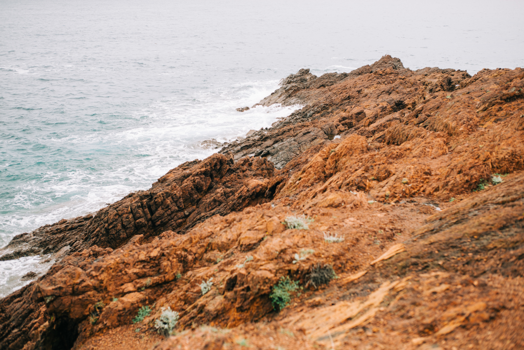 2020 10 | LES ROCHES ROUGES, FRANCE | living on a beach | by eric röttinger